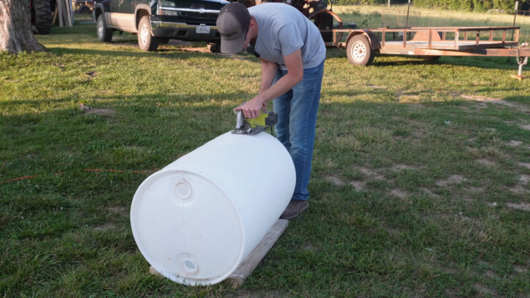 How to Build a Feed Bunk for $40 - Plane View Farm