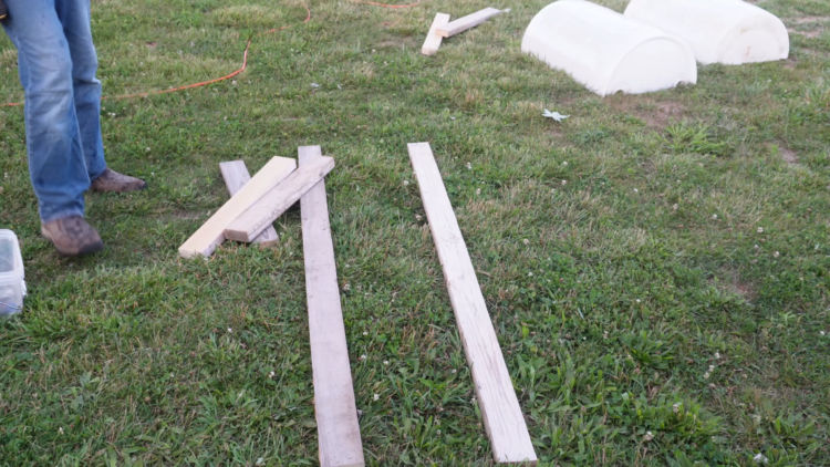 How to Build a Feed Bunk for $40 - Plane View Farm